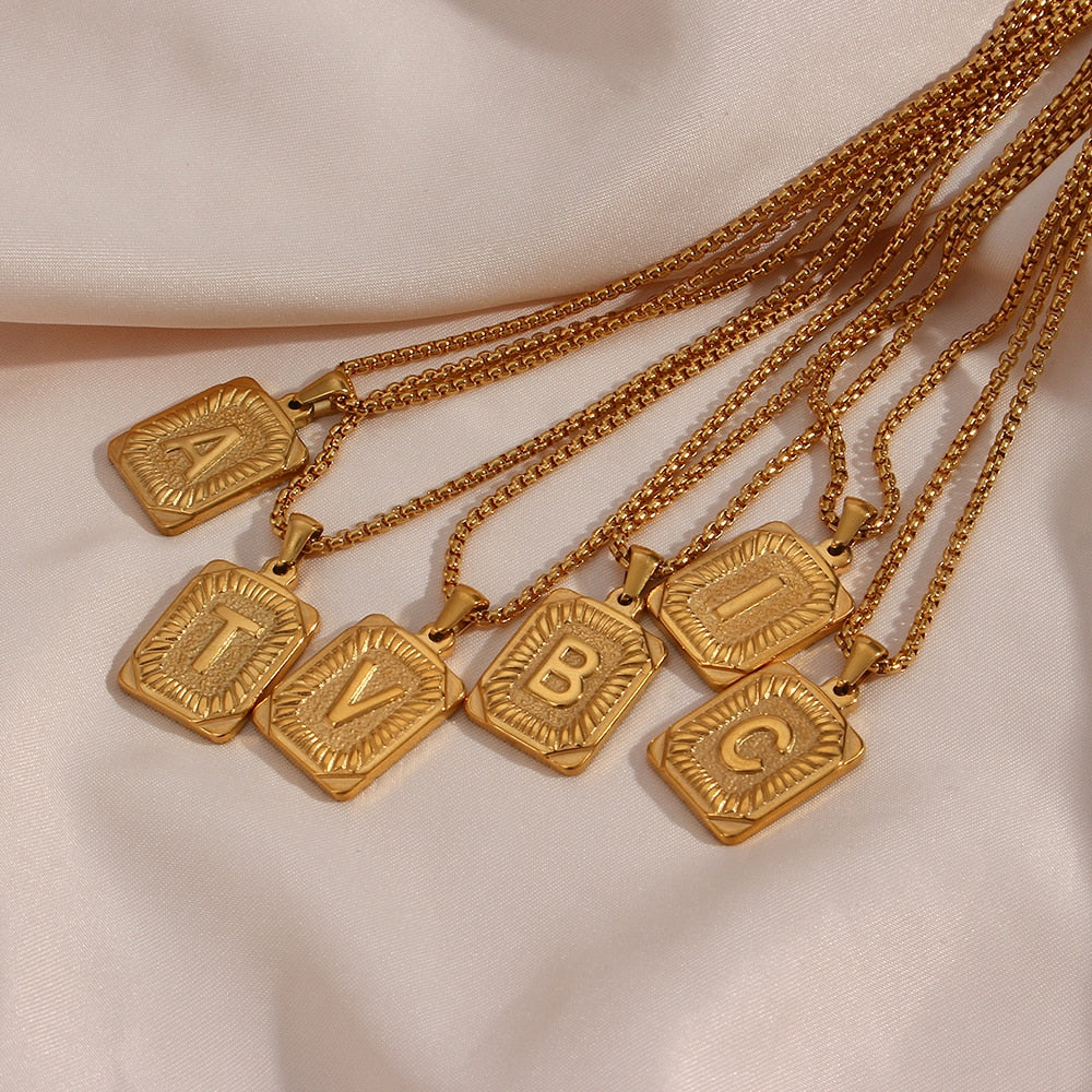 Letter Pendant Necklace – DELUME