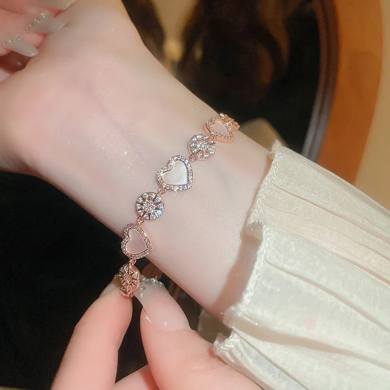 Orla Heart Bracelet – DELUME